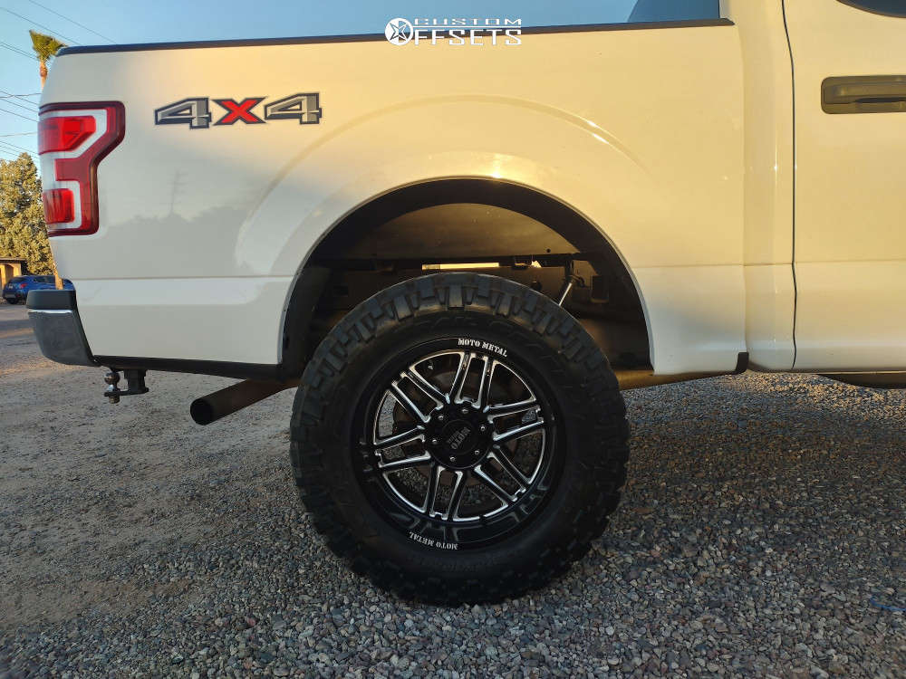 2018 Ford F-150 with 20x10 -18 Moto Metal Mo992 and 35/12.5R20 Nitto ...