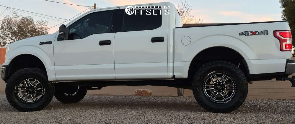 2018 Ford F-150 with 20x10 -18 Moto Metal Mo992 and 35/12.5R20 Nitto ...