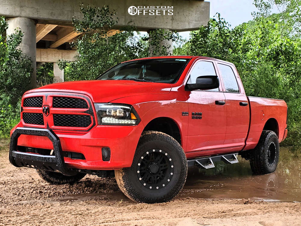 2013 Ram 1500 with 17x9 -6 Pro Comp Series 31 and 35/12.5R17 Pro Comp ...