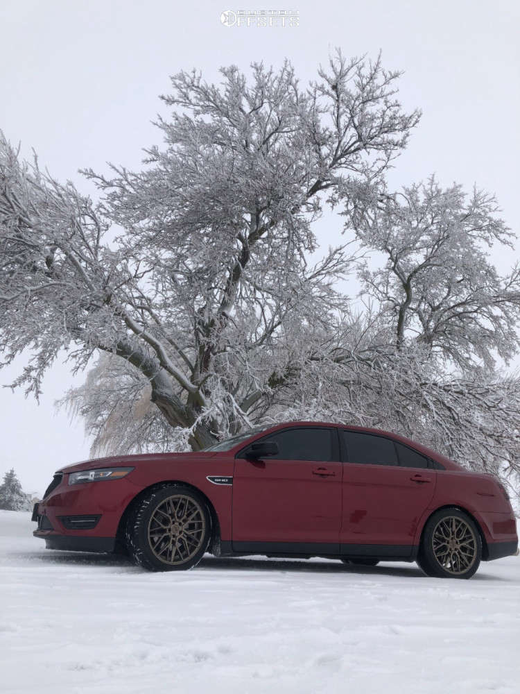 2016 Ford Taurus with 20x9 35 Niche Gamma and 245/45R20 Hankook Ventus ...