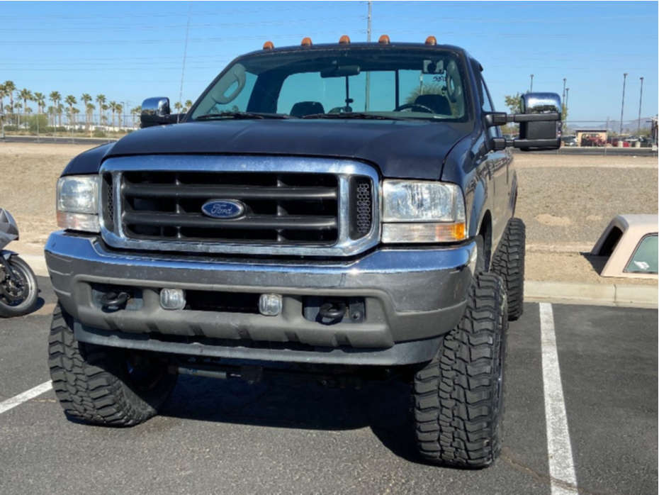 2004 Ford F-250 Super Duty with 20x12 -44 Moto Metal MO970 and 37/14 ...