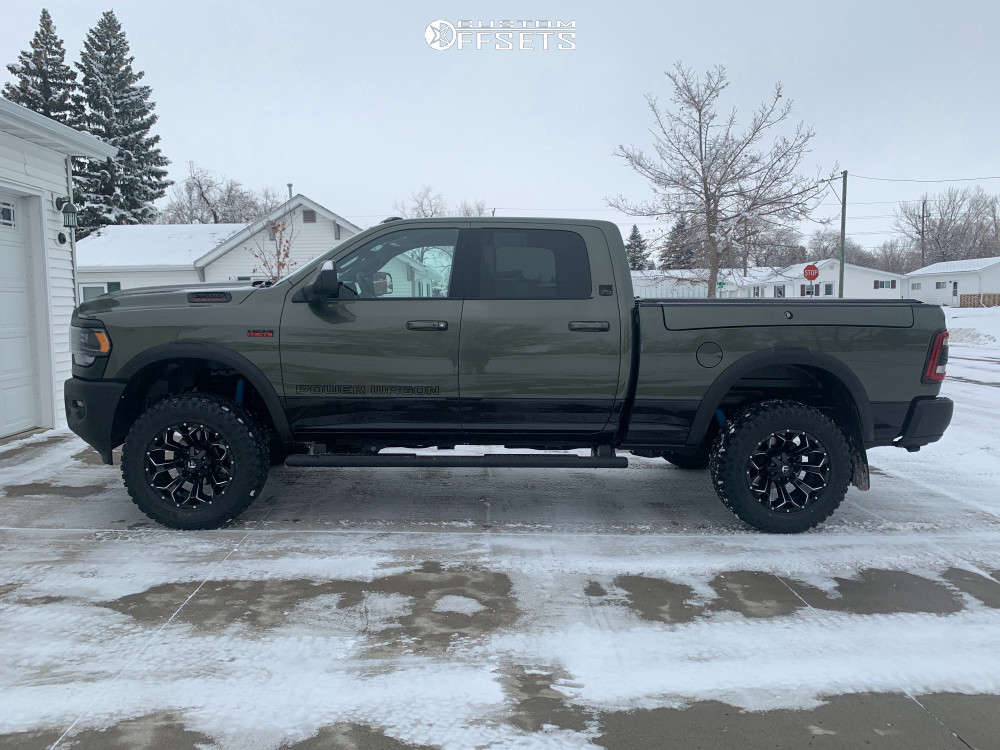 2021 Ram 2500 with 20x10 -18 Fuel Assault and 35/12.5R20 Kanati Trail ...