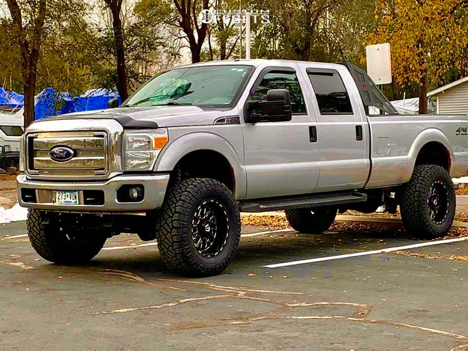 2015 Ford F-250 Super Duty with 20x10 -25 TIS 544BM and 38/13.5R20 ...