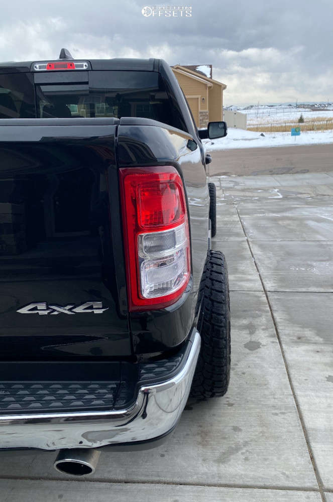 2019 Ram 1500 with 22x12 -57 Vision 360 and 33/12.5R22 Toyo Tires Open ...