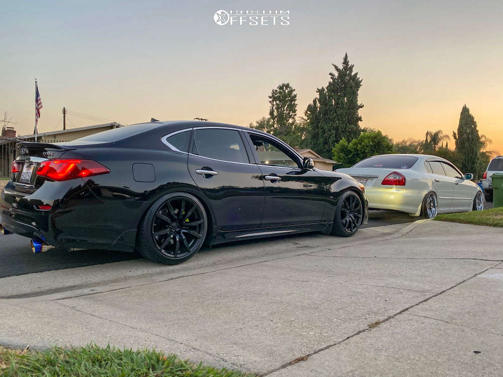 2017 INFINITI Q70 with 20x9.5 25 Rays Engineering GTR and 245/40R20 ...