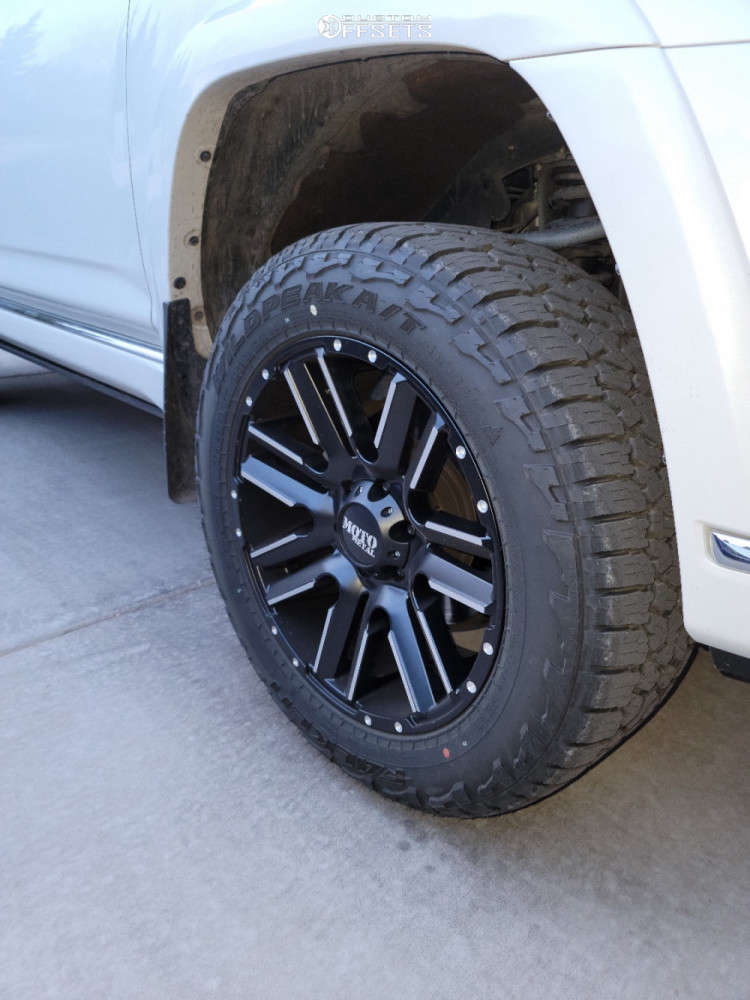 2017 Toyota 4Runner with 20x9 18 Moto Metal Mo978 and 275/55R20 Falken ...