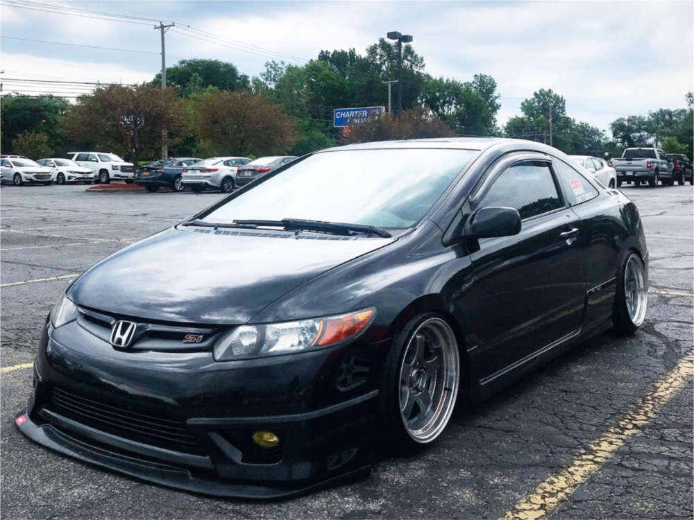 2008 Honda Civic with 17x9 20 MST Mt07 and 205/40R17 Ohtsu Fp7000 and ...