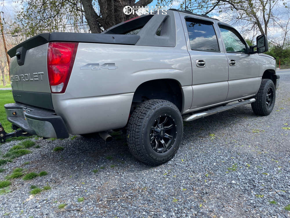 2004 Chevrolet Avalanche 1500 with 17x9 -12 Moto Metal Mo970 and 32/10 ...