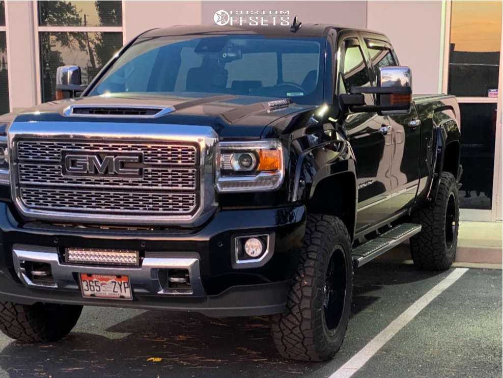 2018 GMC Sierra 2500 HD with 20x12 -45 Fuel Sledge D595 and 295/65R20 ...
