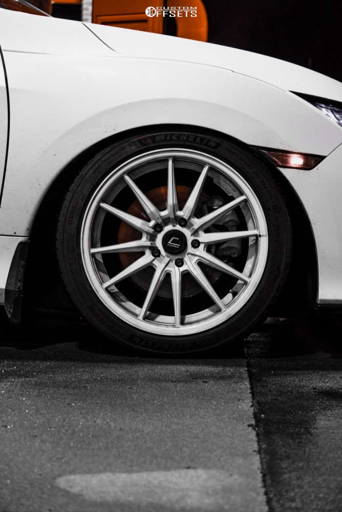 2017 Honda Civic with 18x8.5 30 Cosmis Racing R1 and 235/40R18 Michelin ...