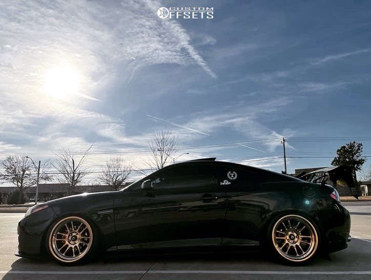 2007 Hyundai Tiburon with 18x9.5 10 Cosmis Racing Xt-206r and 215/40R18 ...