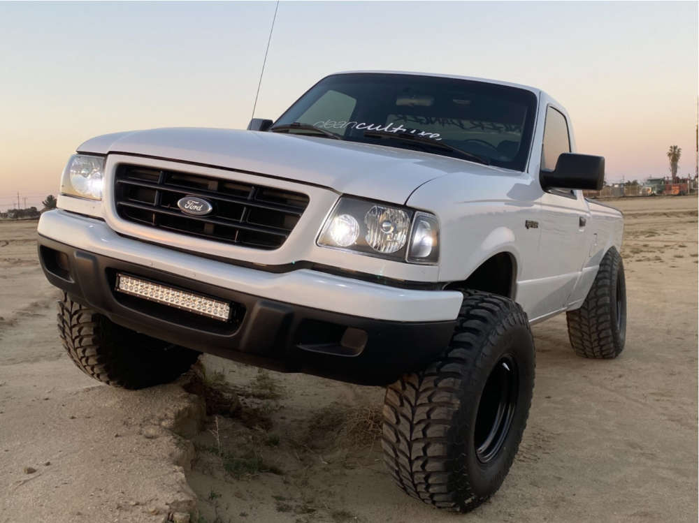 2001 Ford Ranger with 15x10 -44 Roadone Cavalry M/T and 33/12.5R15 Road ...