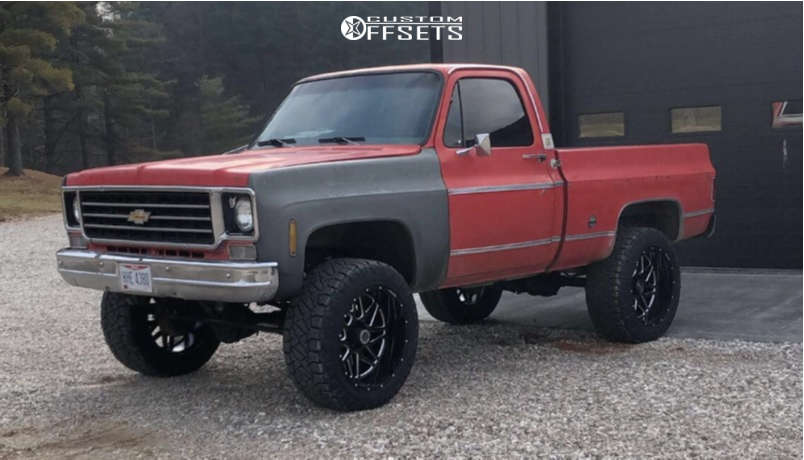 1976 Chevrolet C10 with 22x12 -44 Hostile Sprocket H108 and 35/12.5R22 ...