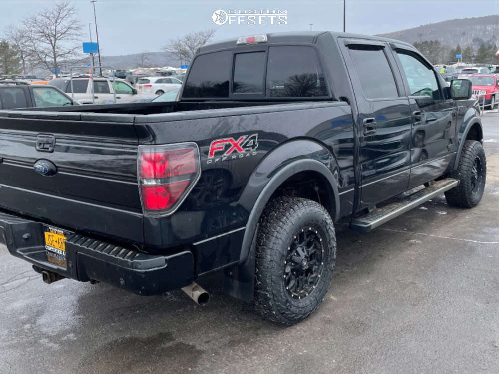 2012 Ford F-150 with 17x9.5 -18 Moto Metal Mo804 and 285/70R17 Falken ...