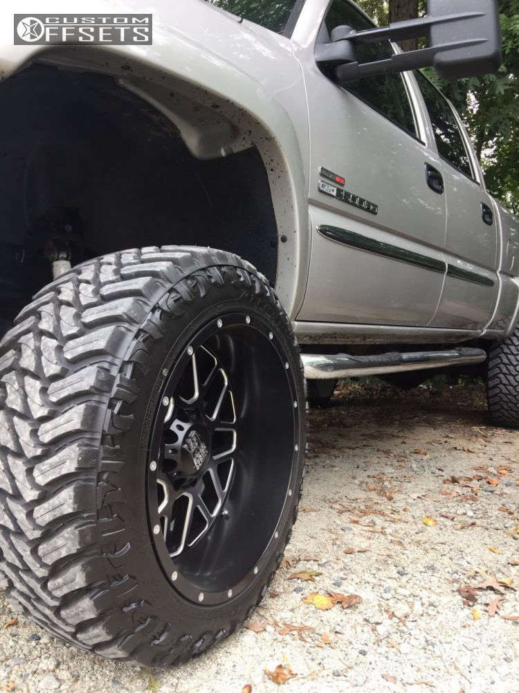 2005 GMC Sierra 2500 HD with 22x12 -44 XD XD820 and 35/12.5R22 Atturo Trail Blade MT and ...
