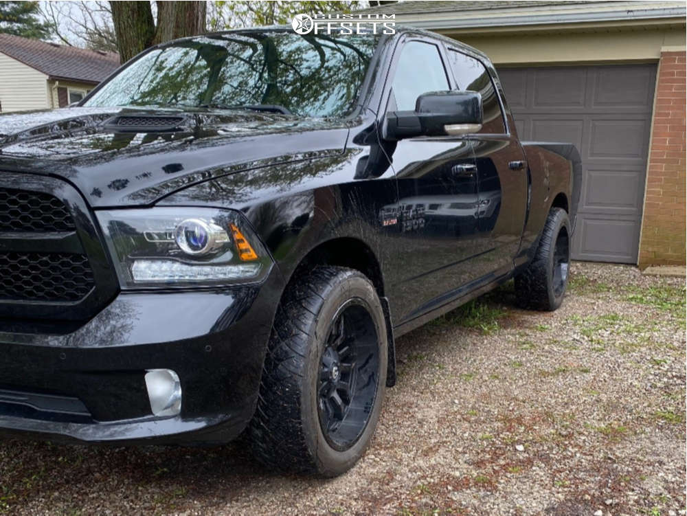 2014 Ram 1500 with 22x10 -18 Fuel Sledge and 33/12.5R22 Nitto NT420V ...