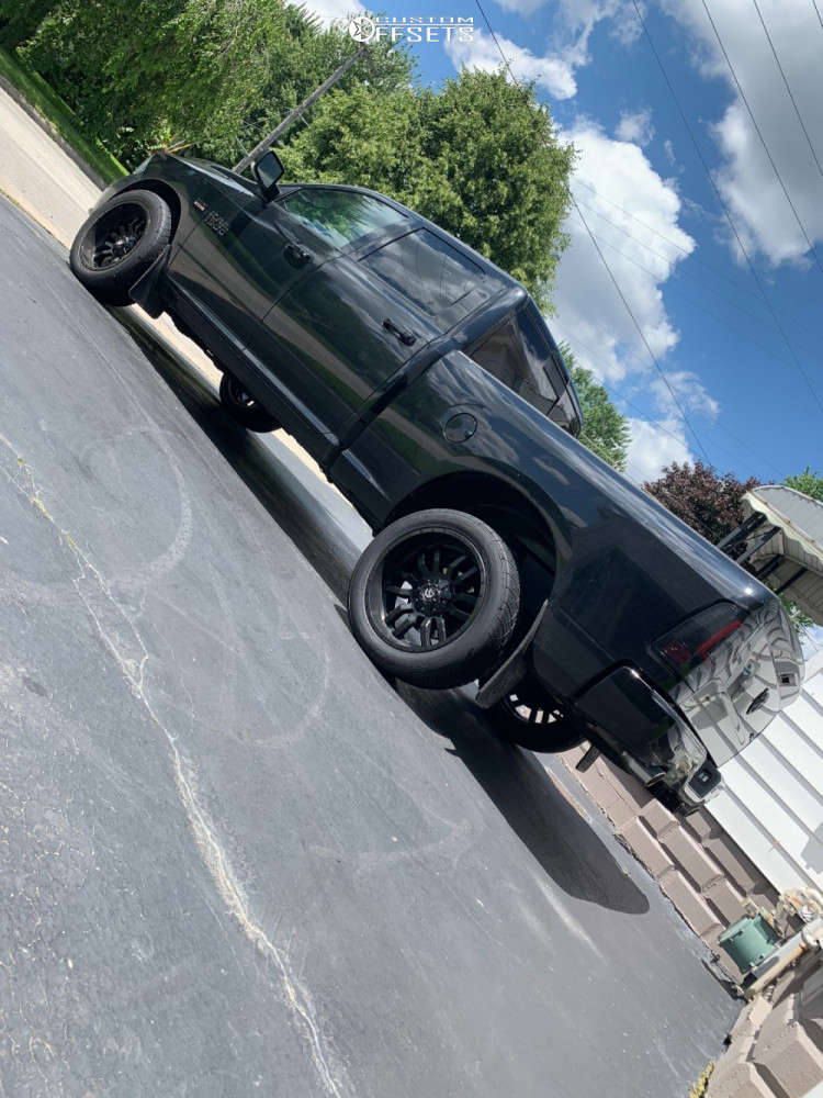 2014 Ram 1500 with 22x10 -18 Fuel Sledge and 33/12.5R22 Nitto NT420V ...