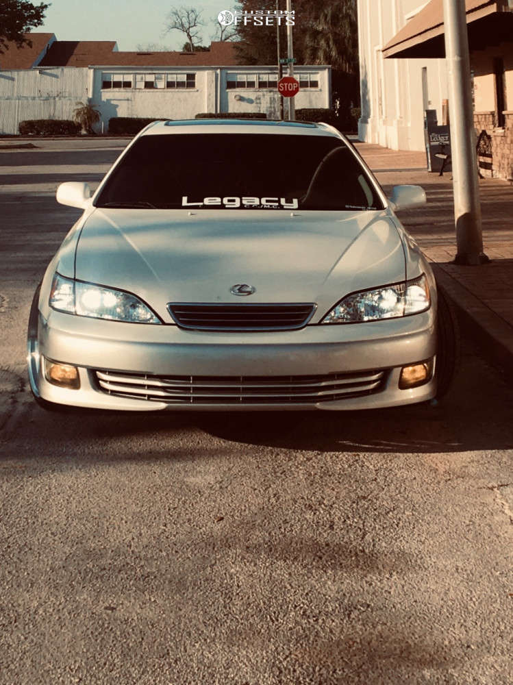 2001 Lexus ES300 with 18x9.5 30 Aodhan Ds06 and 225/40R18 Vercelli ...