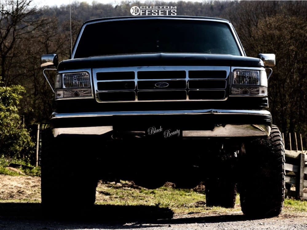 1996 Ford F-250 with 20x12 -44 Cali Offroad Summit and 35/12.5R20 AMP ...