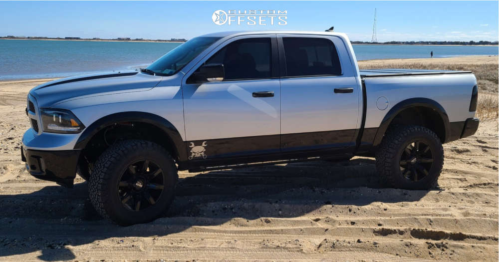 2016 Ram 1500 with 20x10 -18 Moto Metal Mo804 and 325/60R20 BFGoodrich ...