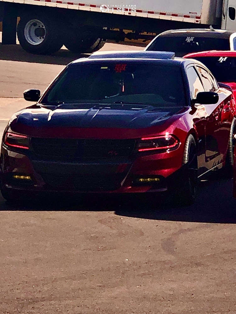 2017 Dodge Charger with 20x10 20 Blaque Diamond Bd-11 and 275/40R20 ...