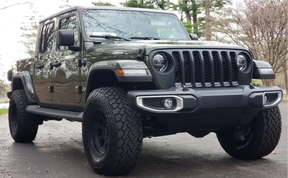 2021 Jeep Gladiator with 17x9 -6 Pro Comp Series 69 and 315/70R17 ...