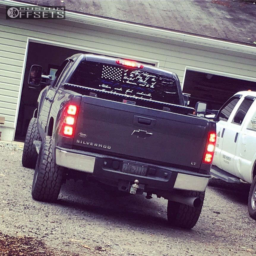 2011 Chevrolet Silverado 2500 HD with 20x10 -18 Fuel Flow and 305/55R20 ...