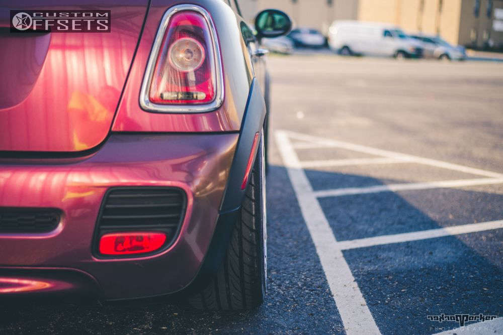 2008 Mini Cooper with 17x8 42 Fifteen52 Tarmac and 205/40R17 Yokohama S ...