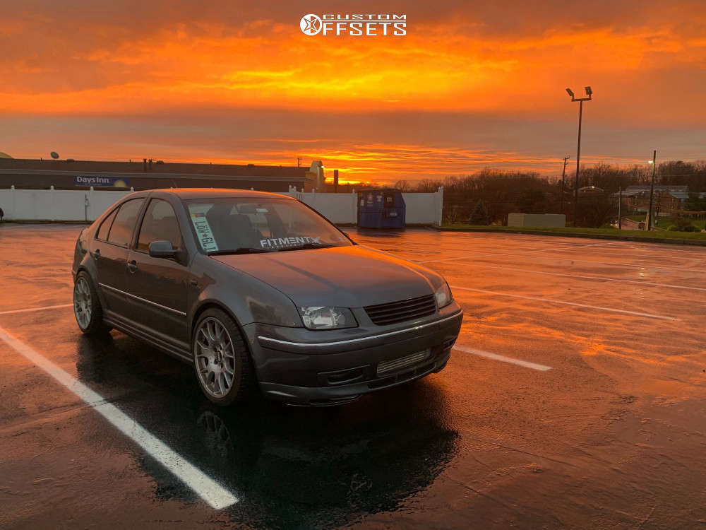 2004 Volkswagen Jetta with 18x8.5 35 BBS Ch-r and 225/45R18 Toyo Tires ...
