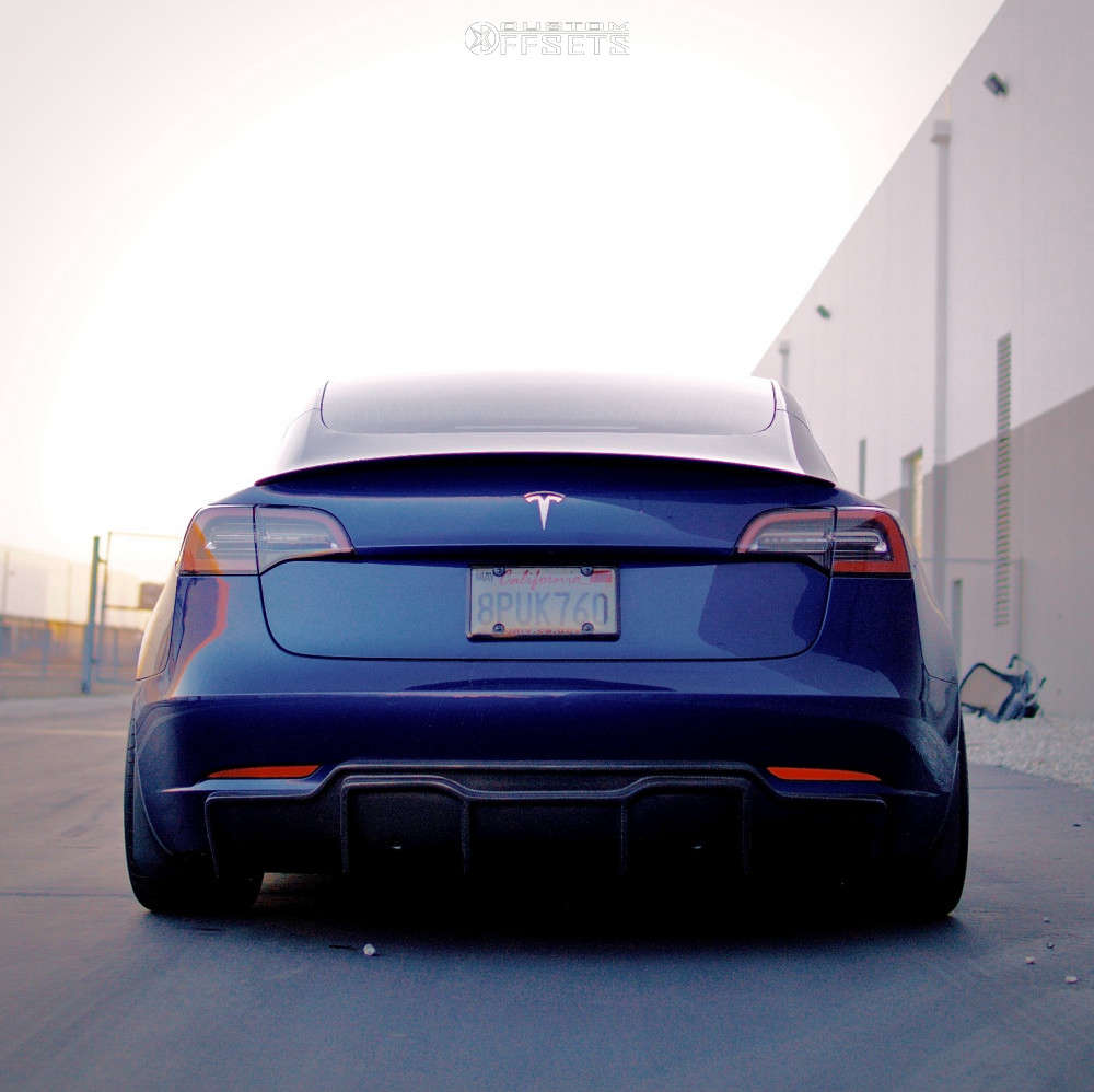2020 Tesla 3 with 19x9.5 22 Volk Ze40 and 265/35R19 Continental ...