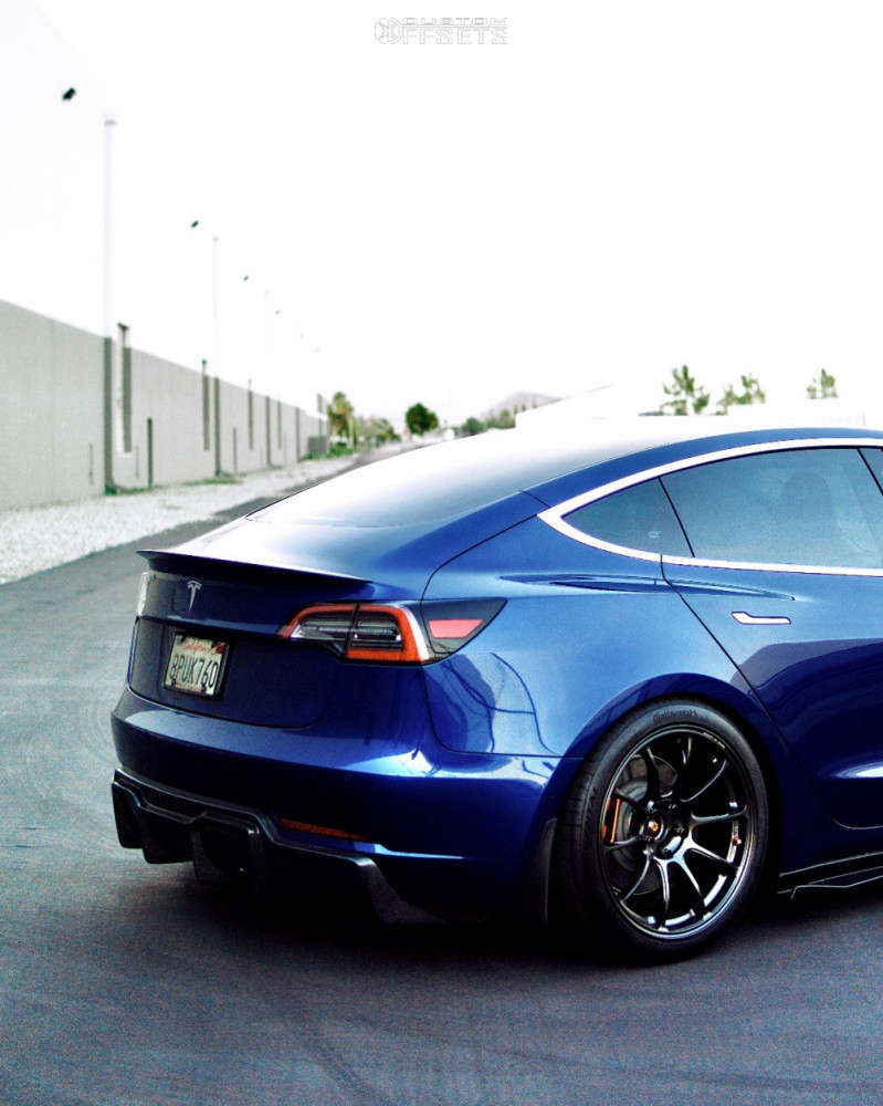2020 Tesla 3 with 19x9.5 22 Volk Ze40 and 265/35R19 Continental ...