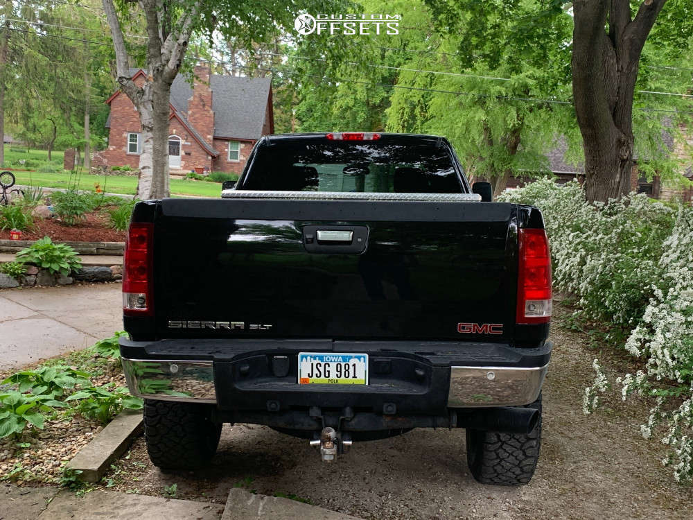2007 GMC Sierra 2500 HD with 20x10 -24 Wicked Offroad W909 and 35/12 ...