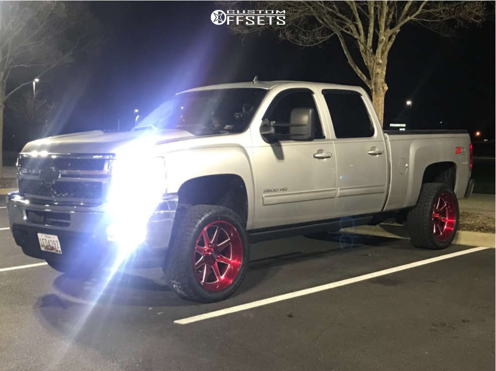 2011 Chevrolet Silverado 2500 HD with 22x10 -18 XD XD844 and 33/12.5R22 ...
