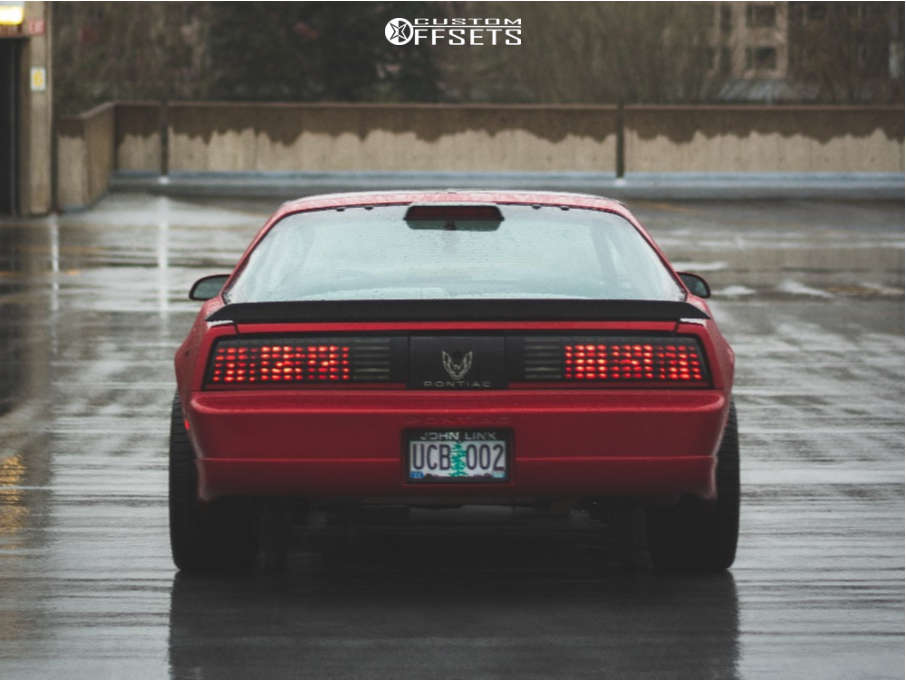 1986 Pontiac Firebird with 18x9.5 22 ESR Sr01 and 265/35R18 Michelin ...