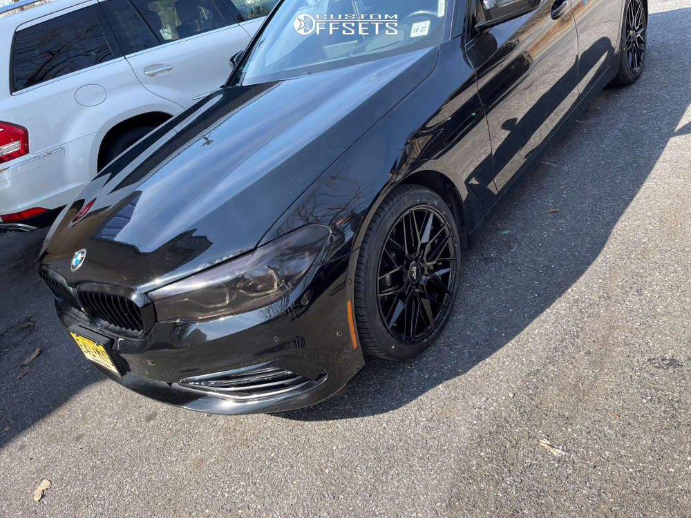 2017 BMW 540i XDrive with 19x8.5 35 Niche M224 and 245/40R19 Pirelli ...