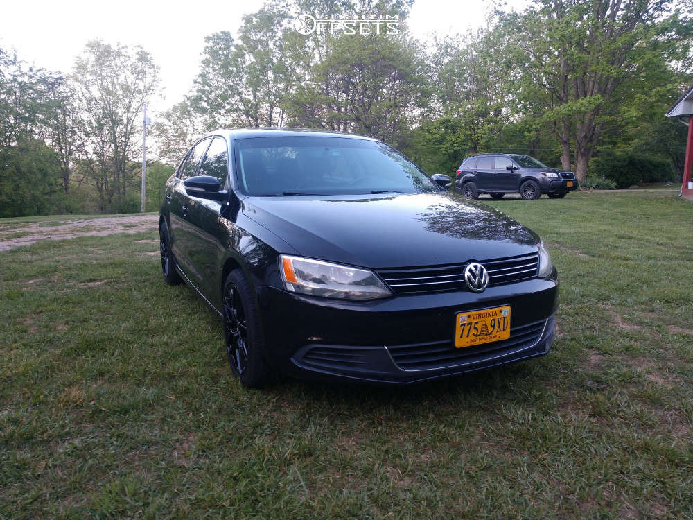 2013 Volkswagen Jetta with 17x8 40 Platinum Retribution and 225/45R17 ...