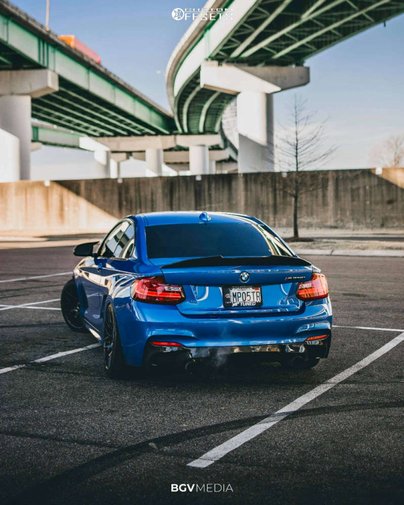 2016 BMW M235i with 18x8.5 35 Avant Garde M359 and 225/40R18 Hankook ...