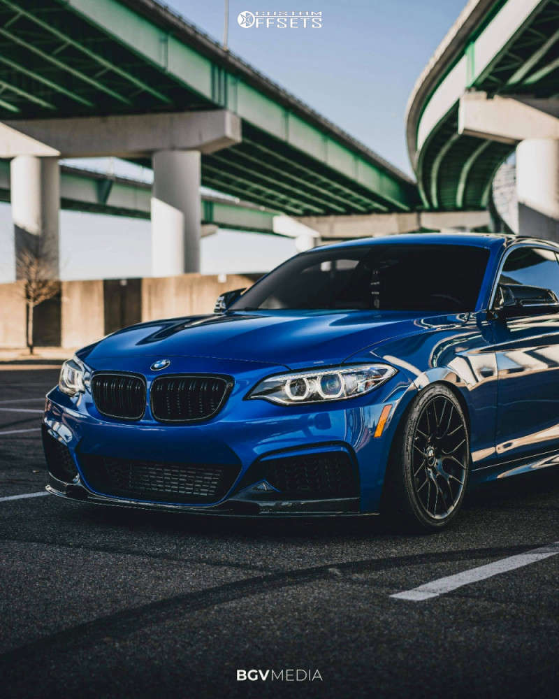 2016 BMW M235i with 18x8.5 35 Avant Garde M359 and 225/40R18 Hankook ...
