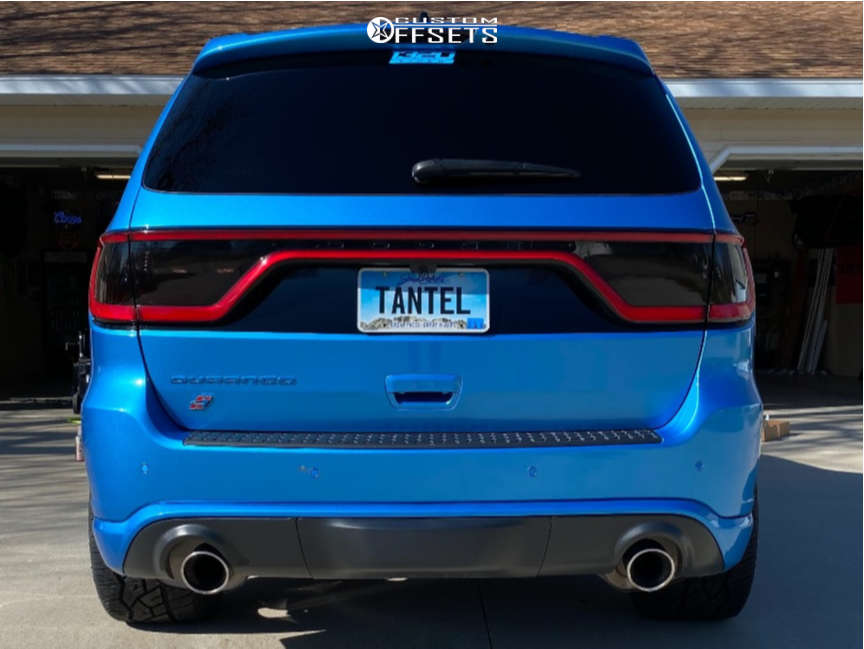 2018 Dodge Durango with 22x10.5 28 Ferrada CM1 and 305/40R22 Nitto ...