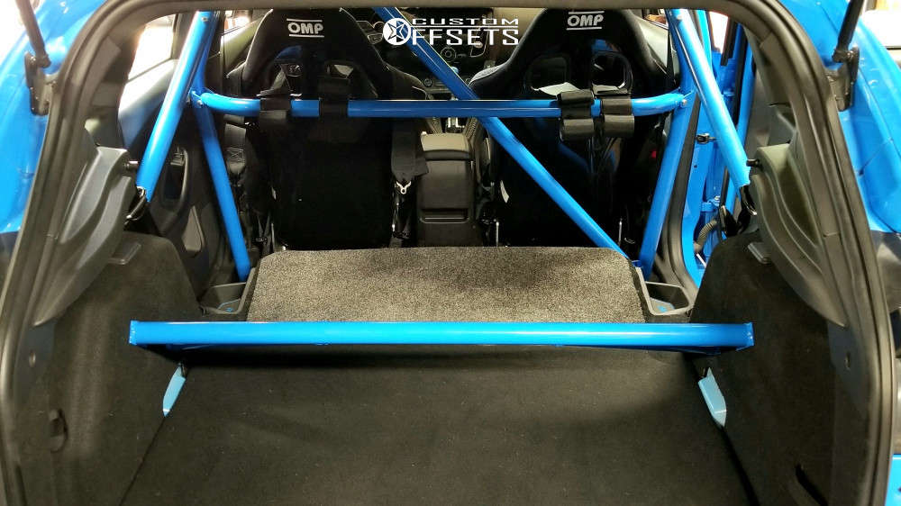 2017 Ford Focus with 18x10.5 12 Kansei Roku and 285/35R18 Federal ...