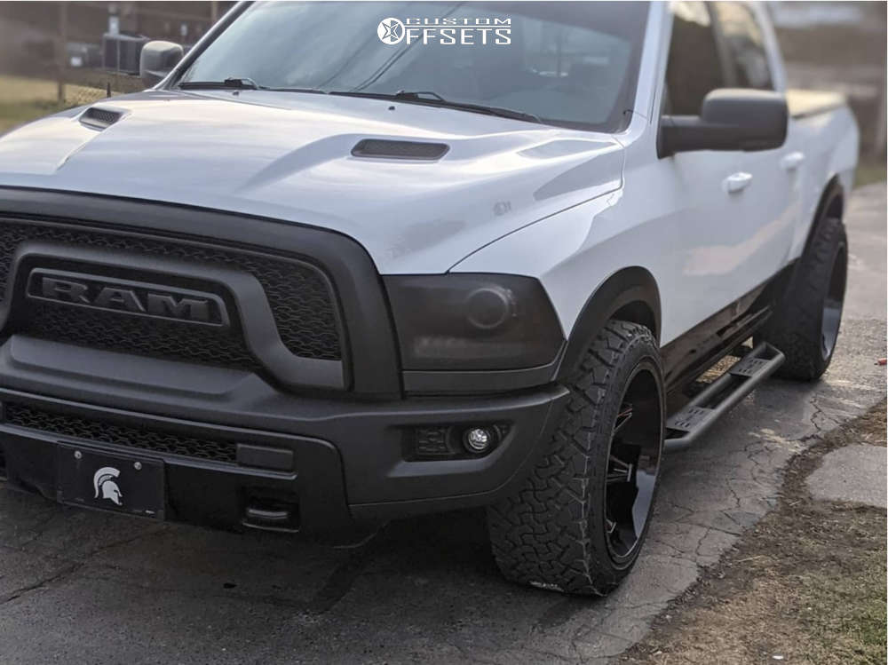 2017 Ram 1500 with 22x12 -44 Xtreme Mudder Xm-327 and 33/12.5R22 Venom ...