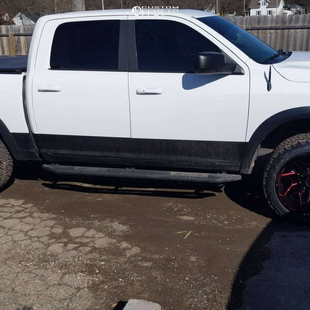 2017 Ram 1500 with 22x12 -44 Xtreme Mudder Xm-327 and 33/12.5R22 Venom Power Terra Hunter Mt and ...