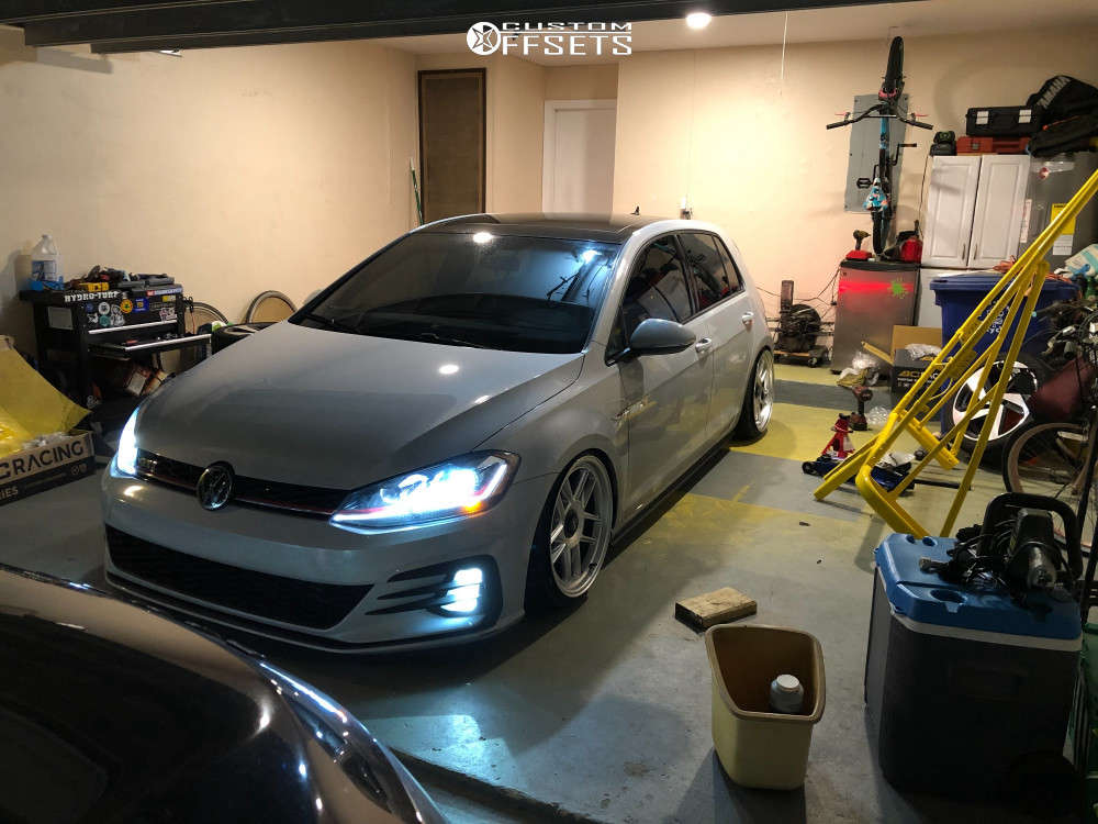 2018 Volkswagen GTI with 18x9.5 30 Revolve Apvd No 0119 and 215/35R18 Federal 595 Evo and ...