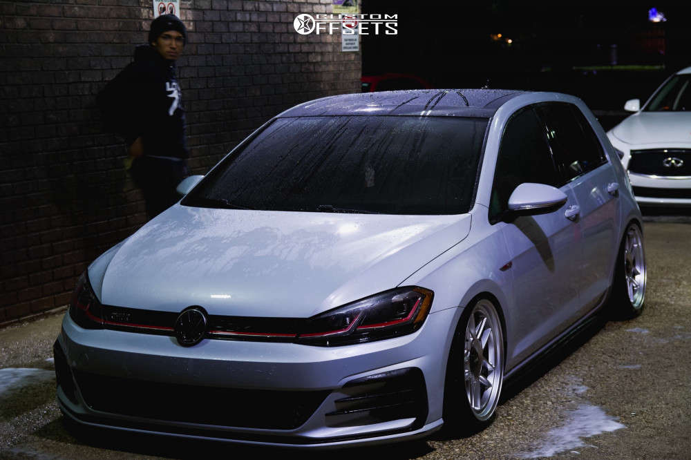 2018 Volkswagen GTI with 18x9.5 30 Revolve Apvd No 0119 and 215/35R18 ...