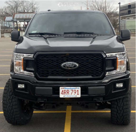 2018 Ford F-150 with 20x12 -44 Fuel Coupler and 35/12.5R20 Versatyre ...