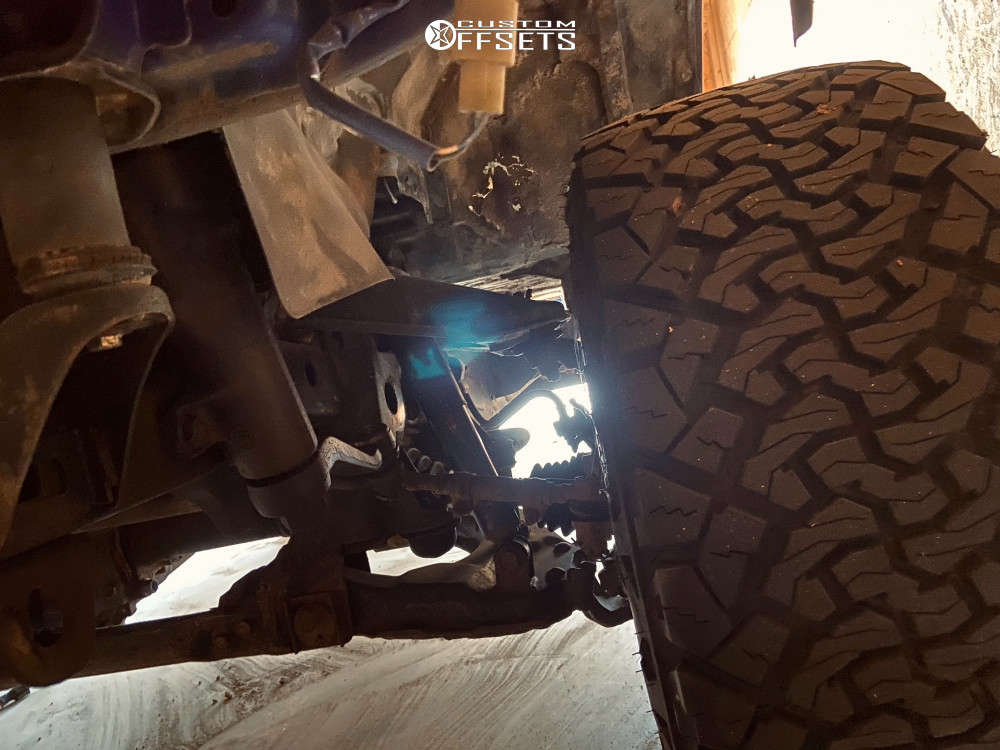 1986 Toyota Pickup with 20x12 -44 Motiv Offroad Magnus and 33/12.5R20 ...