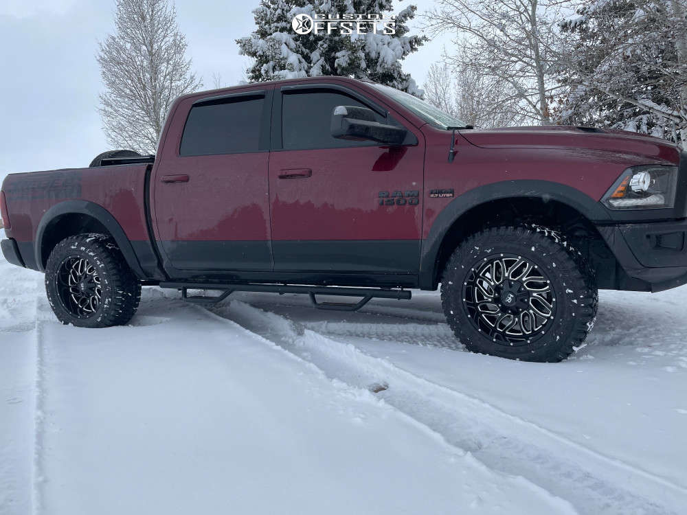 2018 Ram 1500 with 20x10 -19 Hardrock Destroyer and 35/12.5R20 Fury ...