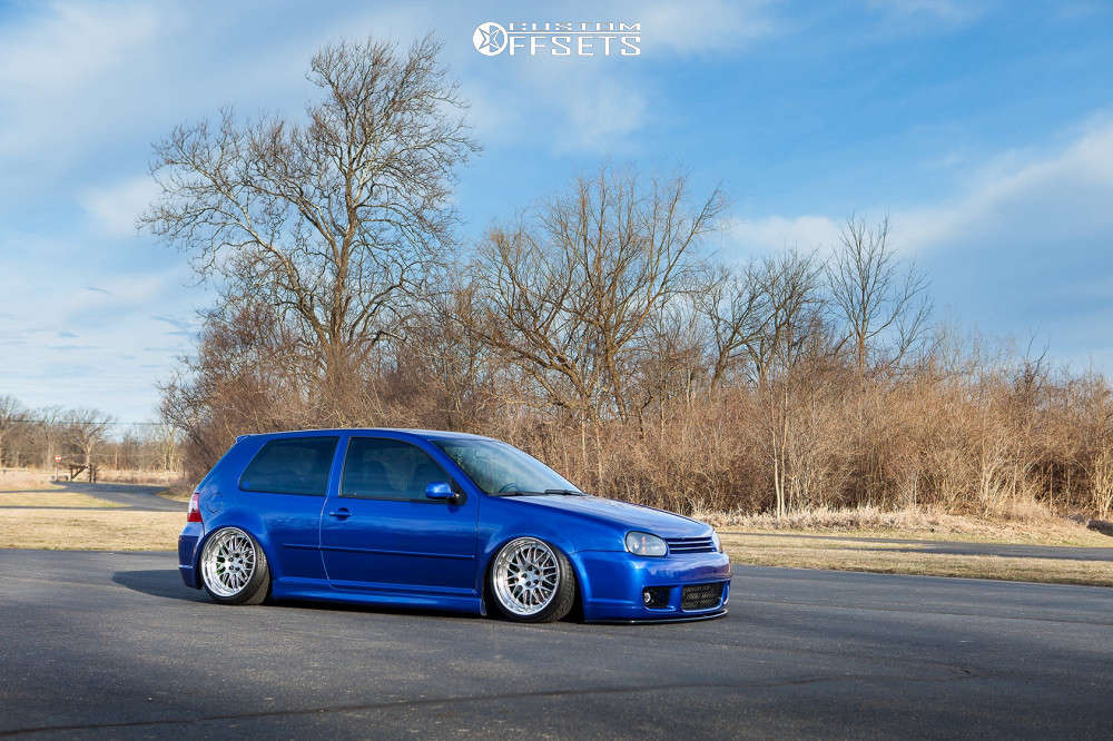 2004 Volkswagen R32 with 18x9.5 14 Forgeline GX3 and 205/40R18 Achilles ...