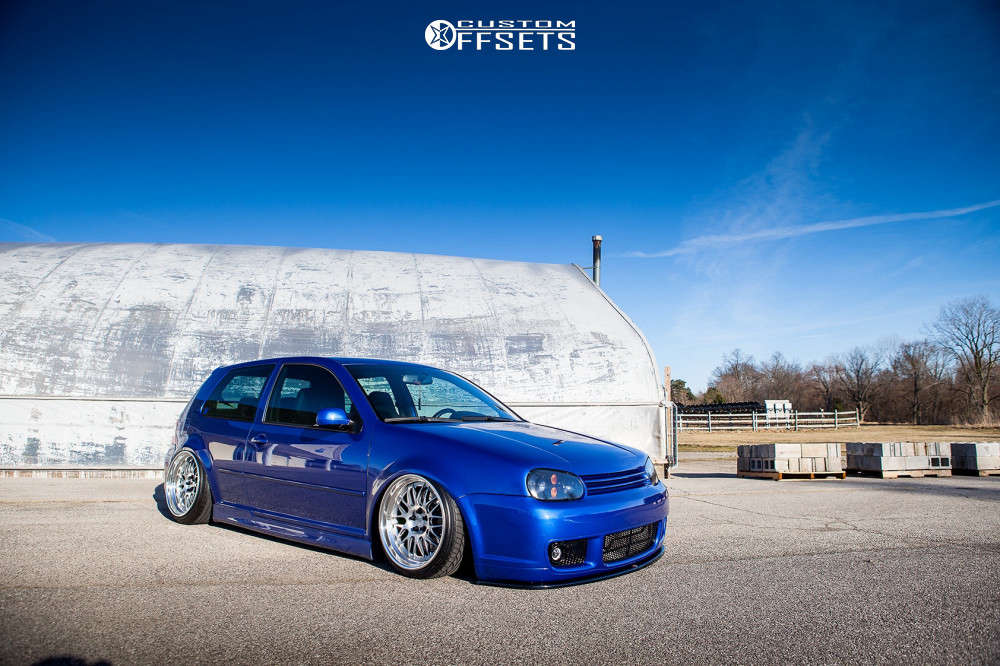2004 Volkswagen R32 with 18x9.5 14 Forgeline GX3 and 205/40R18 Achilles ...