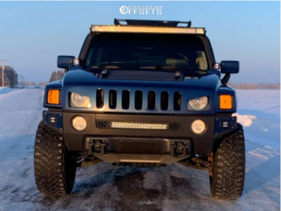 2006 HUMMER H3 with 20x12 -44 XD Grenade and 33/12.5R20 RBP Repulsor Mt ...